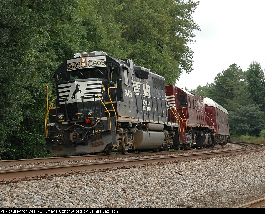 NS 904 research train